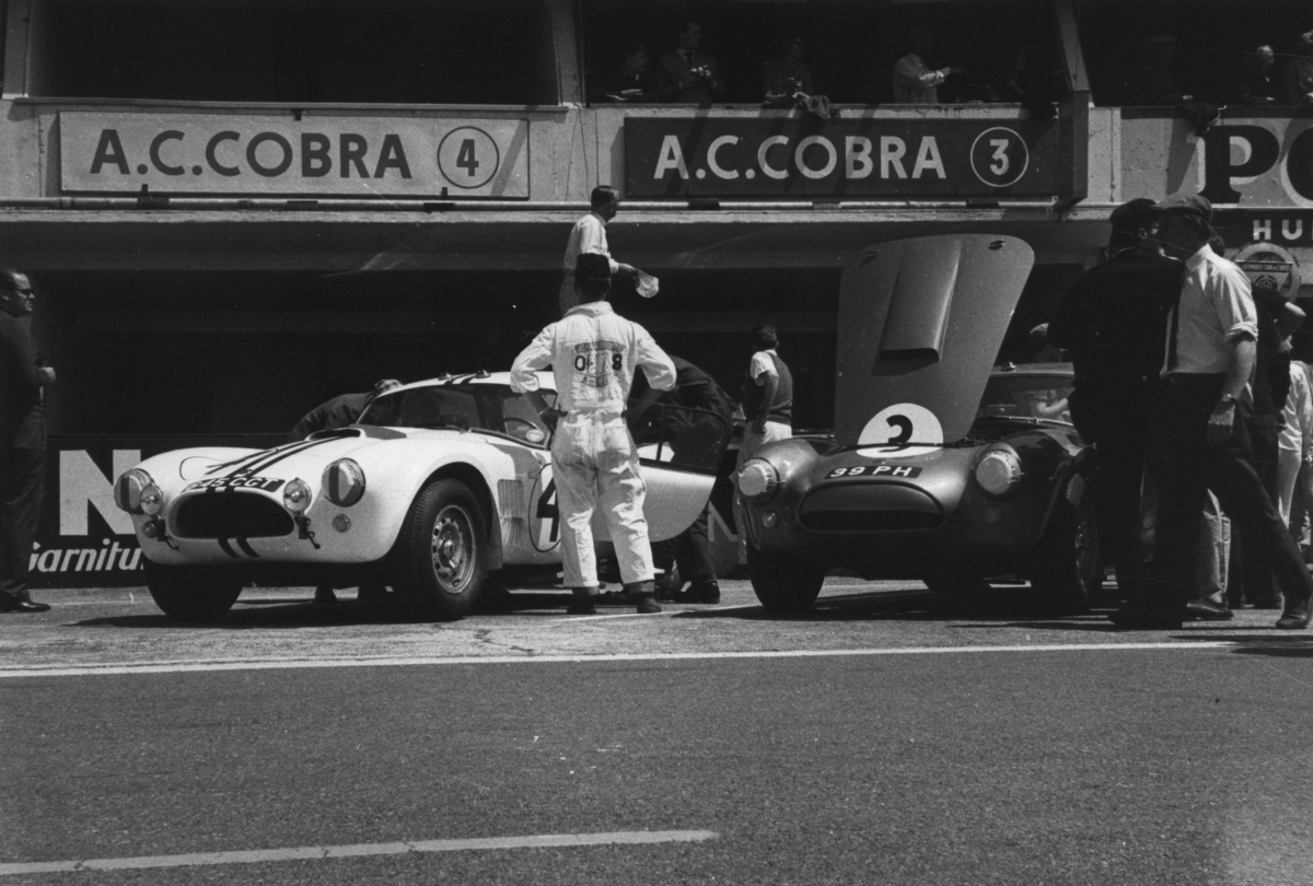 AC introduces limited edition electric Cobra based on 63 Le Mans car ...